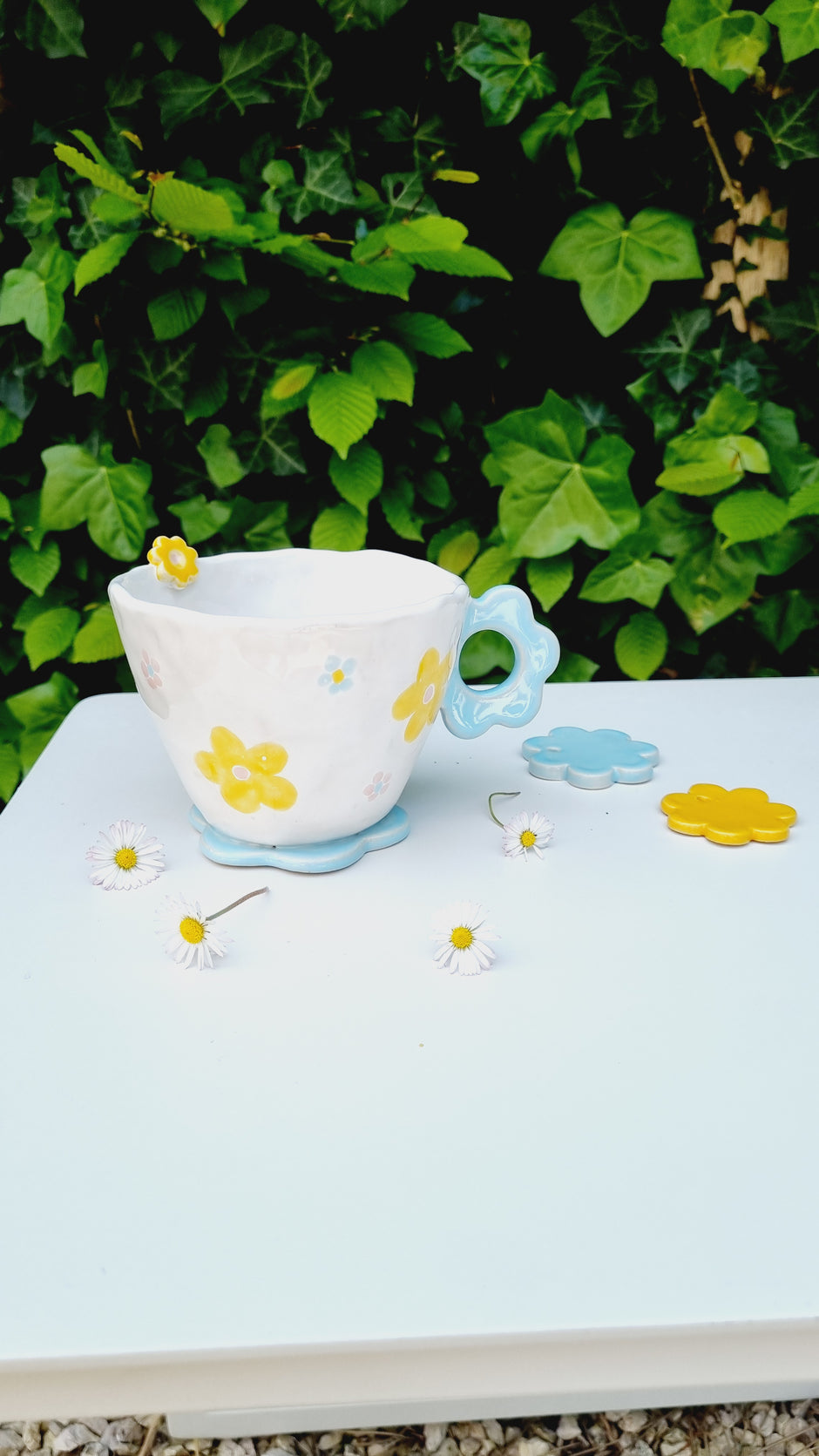 Handmade ceramic studio, handpainted mugs, bowls, Christmas trees – Bri ...